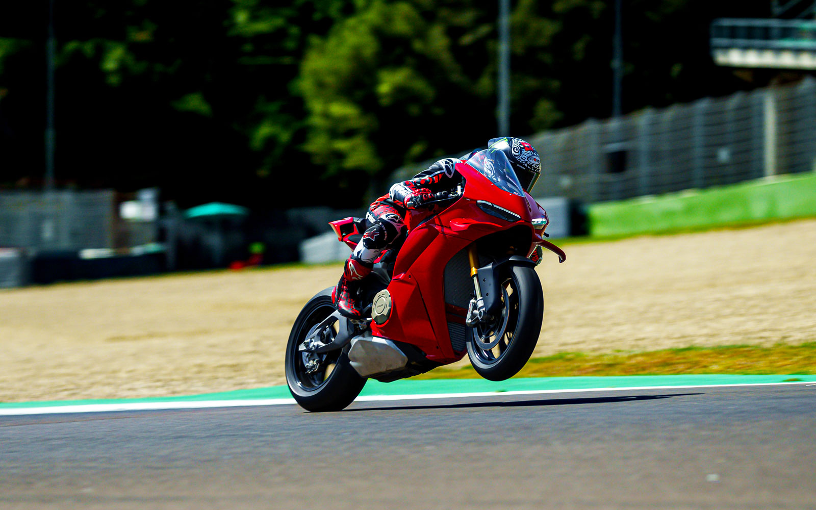 Ducati Hellas: Ο Επίσημος Εισαγωγέας Ducati στην Ελλάδα